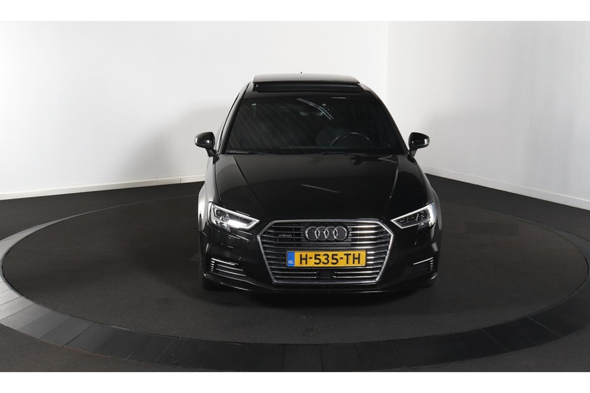 Audi A3 - Sportback 40 e-tron Advance Sport | Snijders & van Dijk